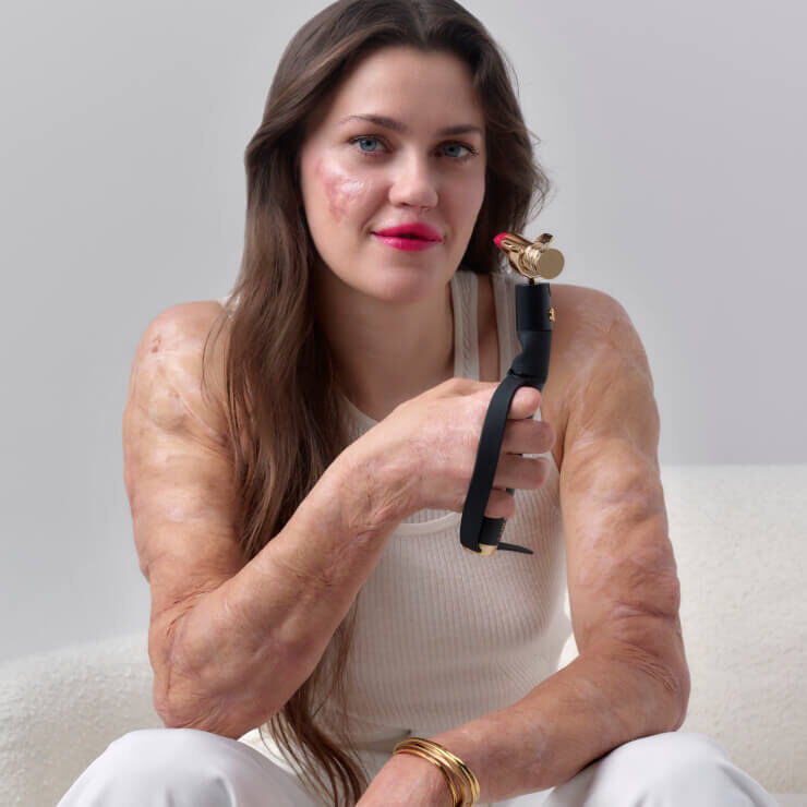 HAPTA, Lancôme's 1st AI-Powered motion stabilizing device.