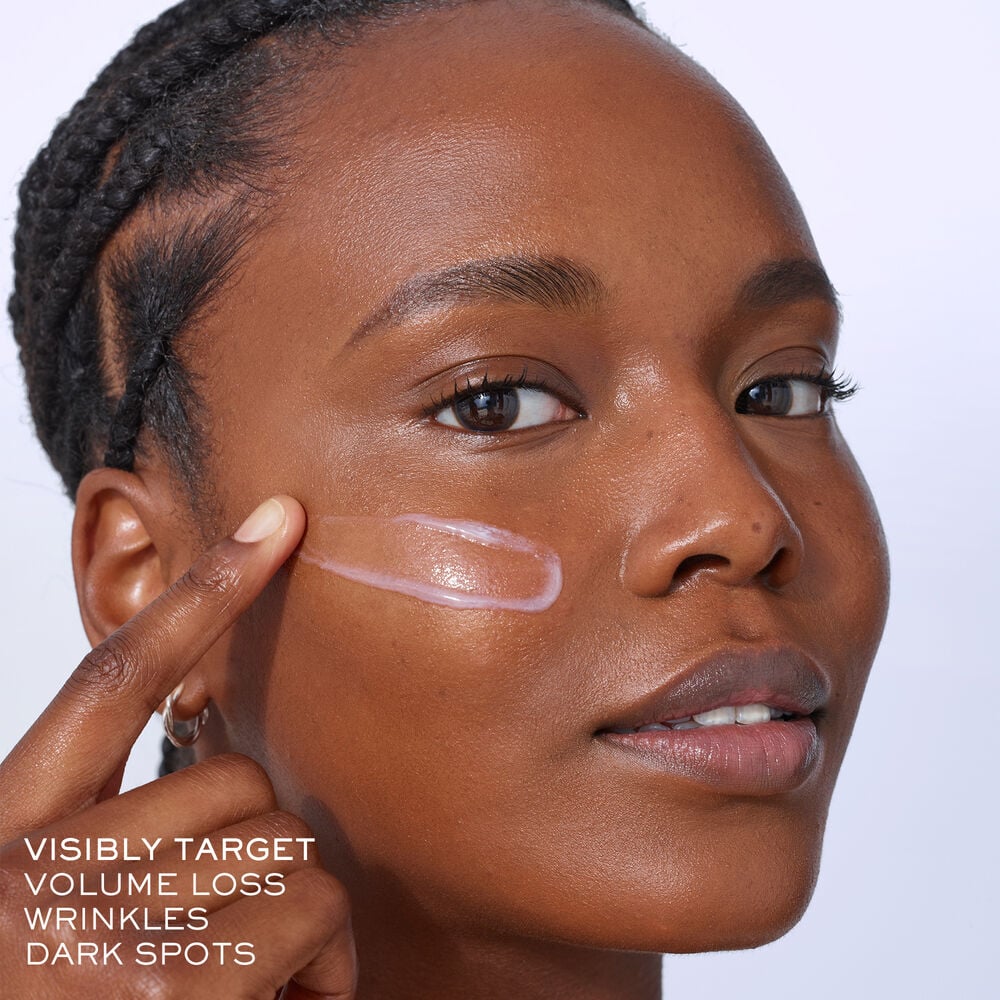 The Difference Between Face Serum vs Face Cream - Lancôme